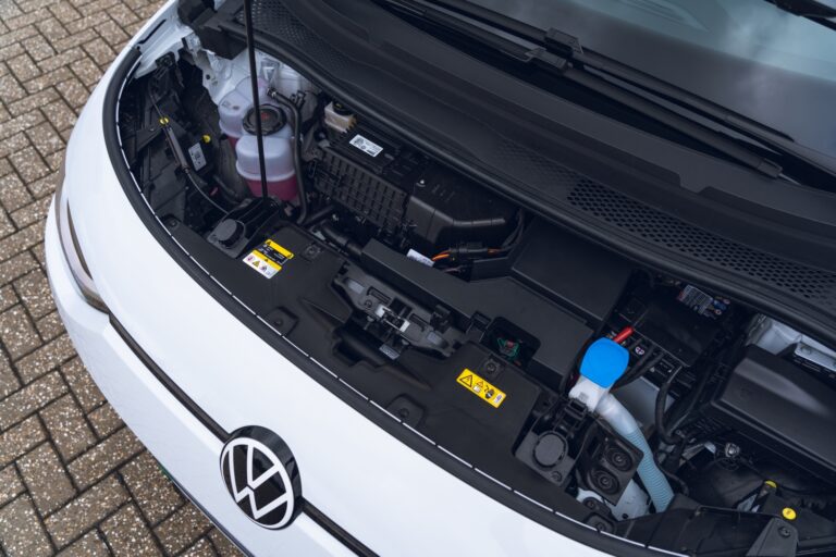 Volkswagen ID.3 1st Edition - Electric Road Review - Electric Road
