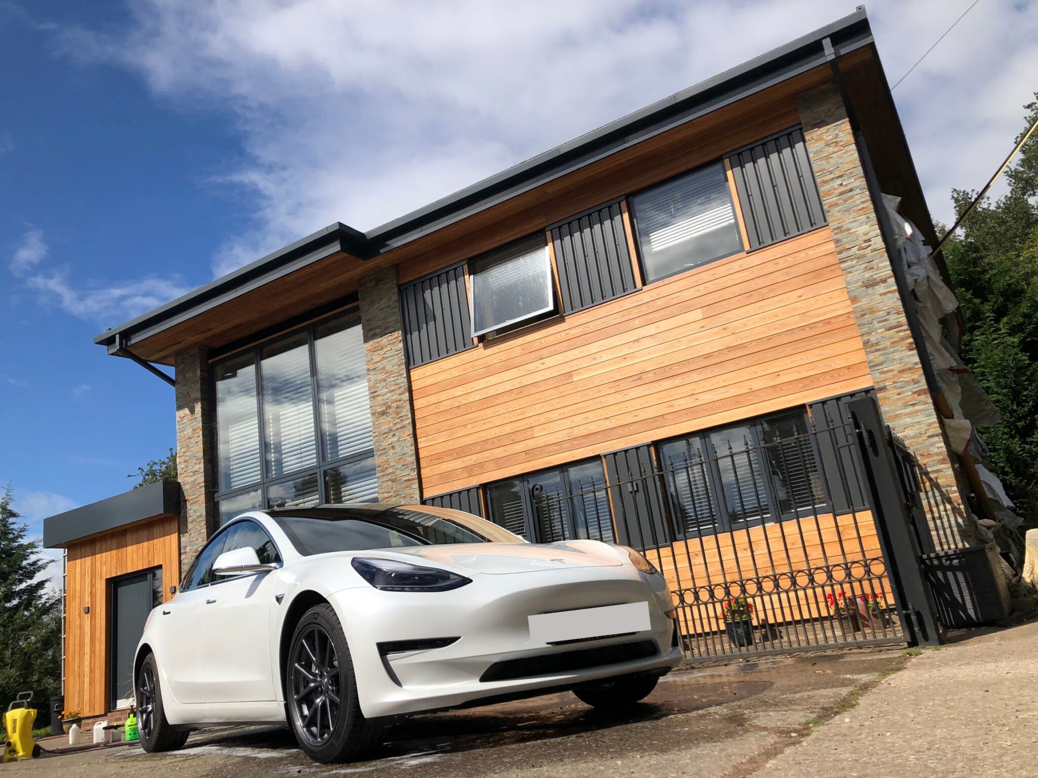 Tesla Model 3 2021, Lee - EV Owner Review - Electric Road