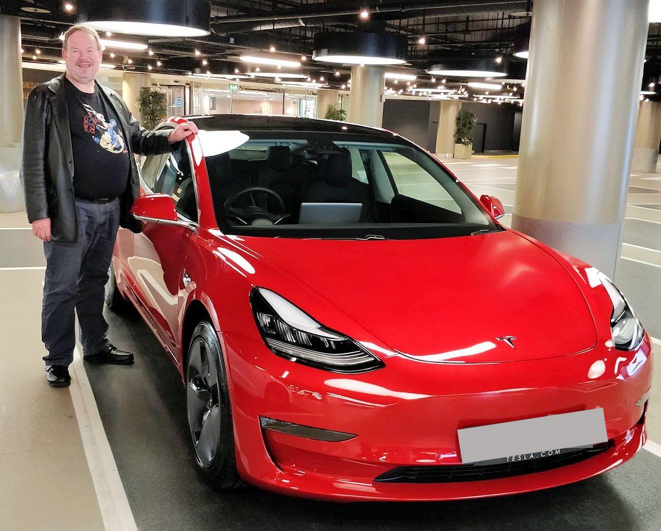 Tesla Model 3 Long Range 2020, John - EV Owner Review - Electric Road