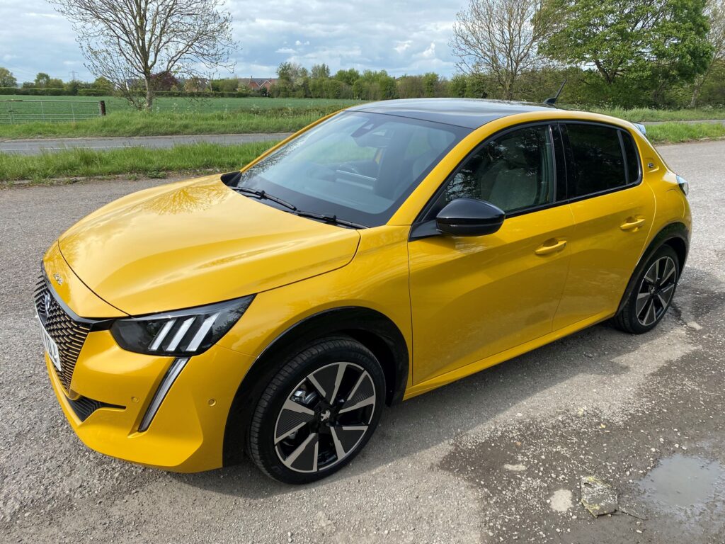 Peugeot e-208 GT Premium 2021, Dave - EV Owner Review - Electric Road