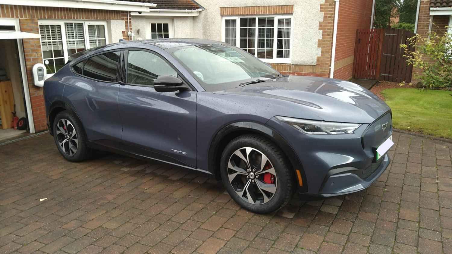 Mustang Mach-E AWD SR 2021, Chris - EV Owner Review - Electric Road