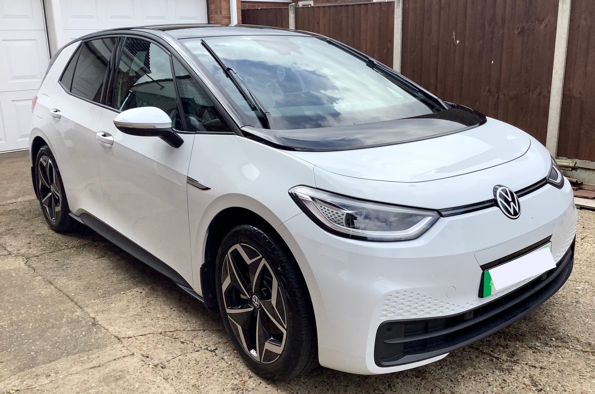 VW ID.3 Pro Performance Family 58kWh 204 PS 2021, Kevin - EV Owner ...