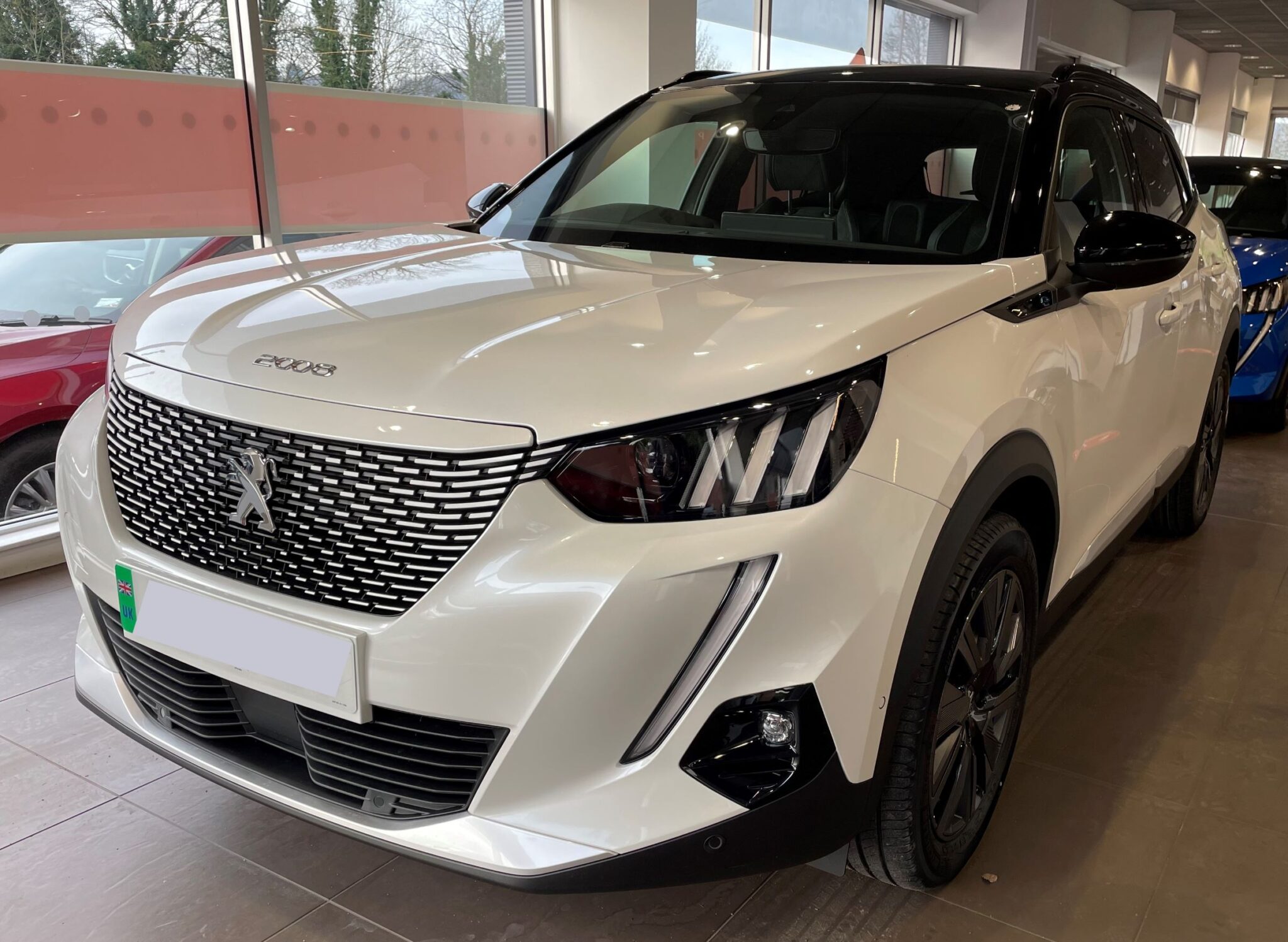 Peugeot e-2008 GT Premium 2022, Mel - EV Owner Review - Electric Road