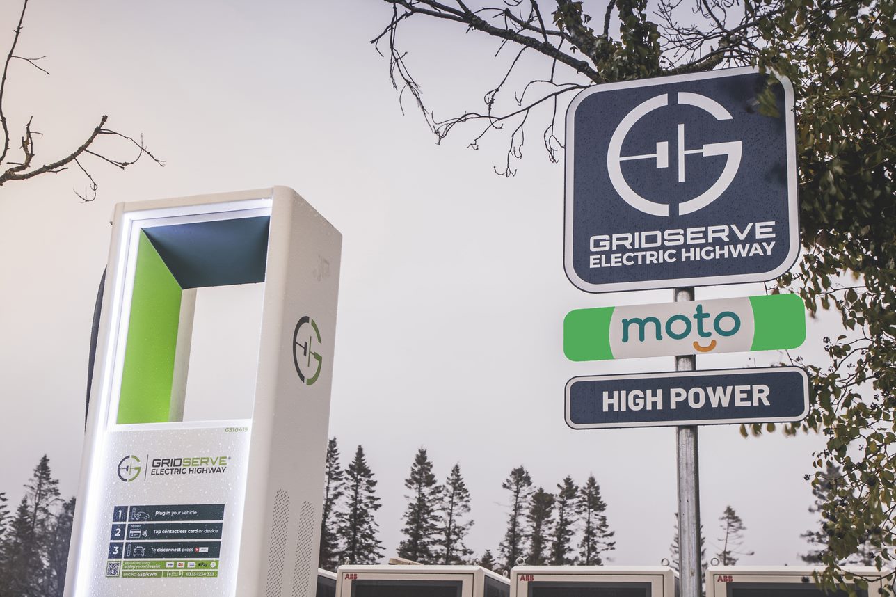 GRIDSERVE and Moto open first high-powered EV charging hub in Wales with 6 x 350kW charge points ...