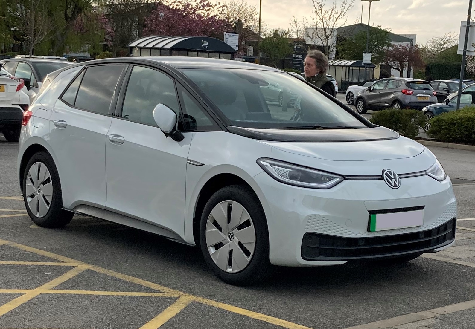 bp pulse 2021 Home charging unit review - Electric Road