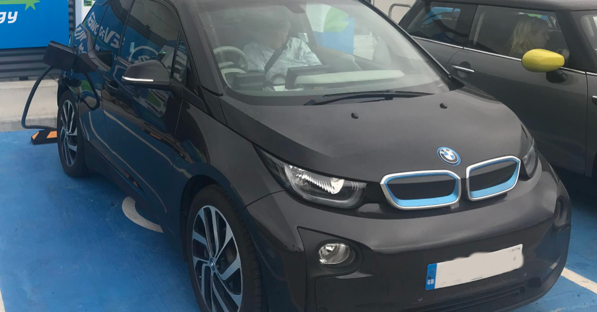 BMW i3 2015 electric car owner review - Electric Road