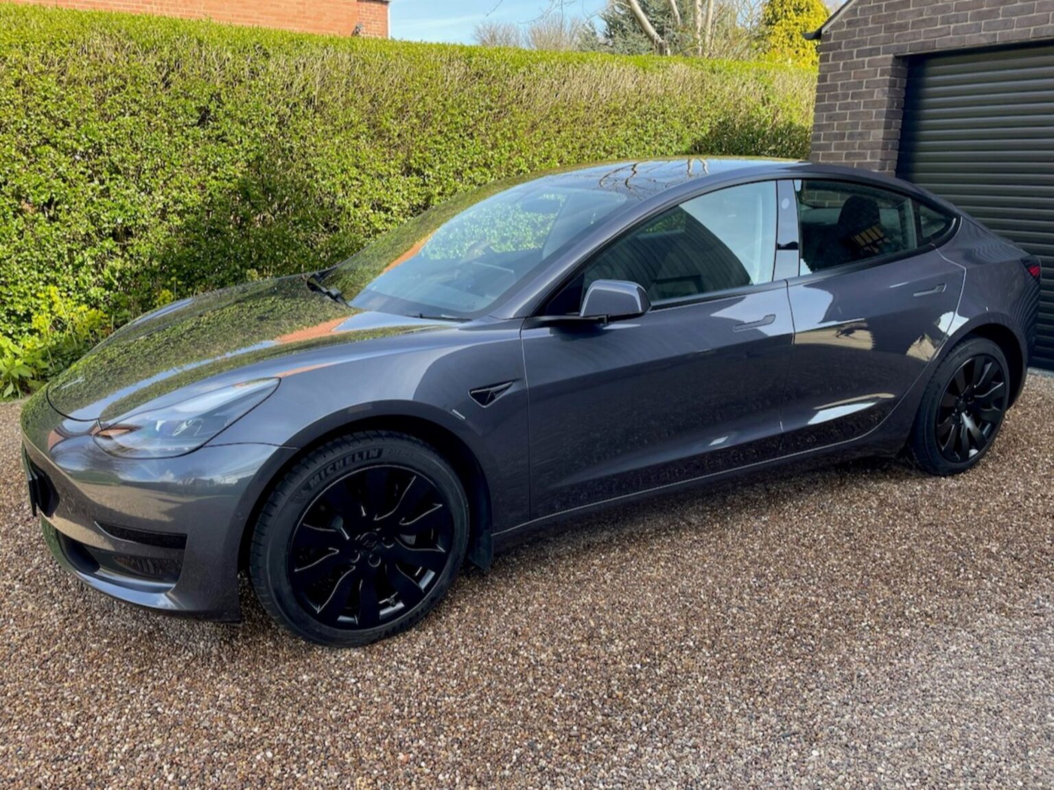 Tesla Model 3 2021 electric car owner review - Electric Road