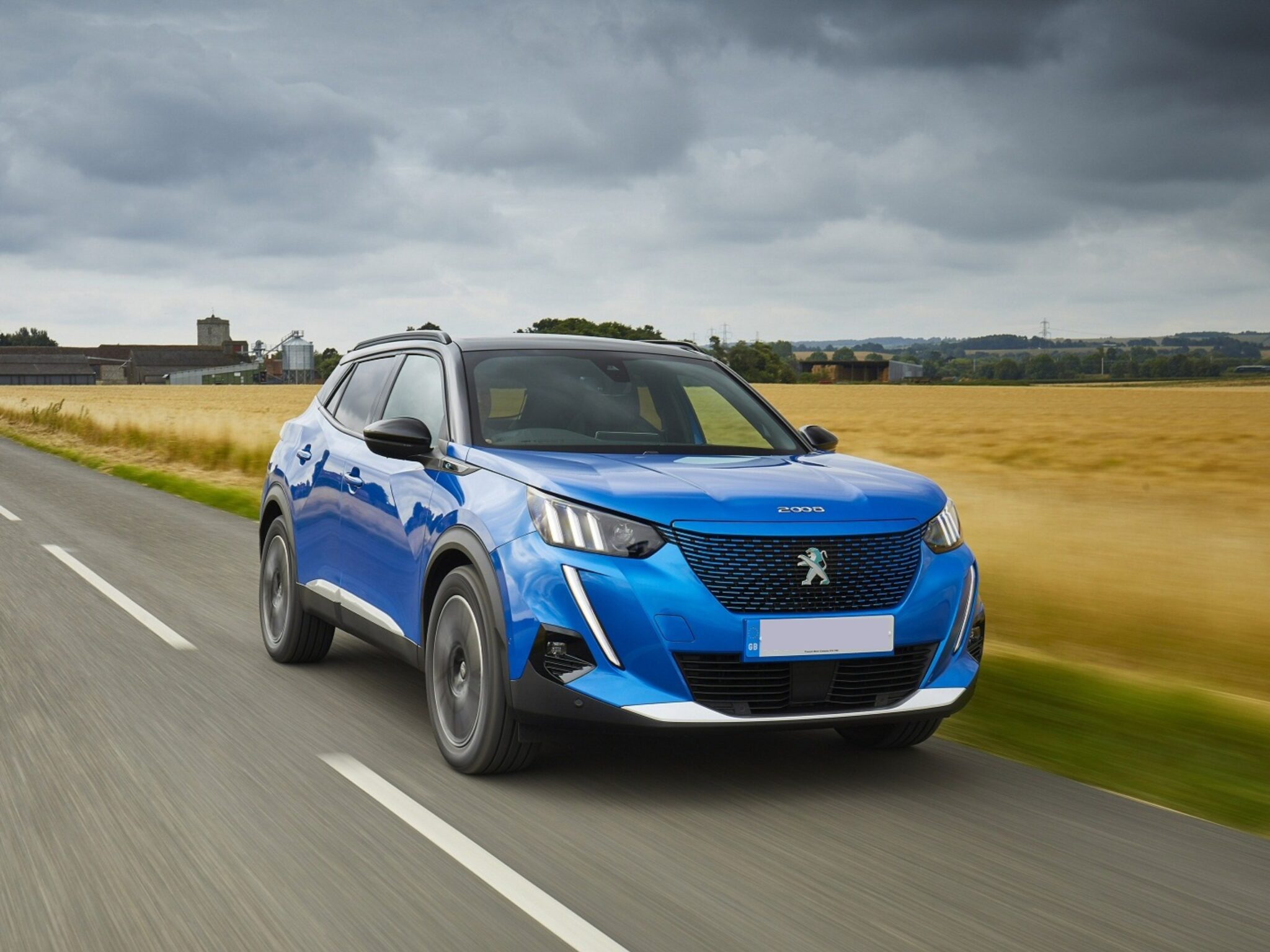 Peugeot e-2008 2022 electric car test drive review - Electric Road