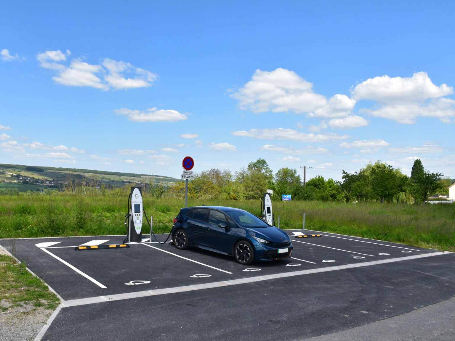 CUPRA Born 2022 electric car owner review - Electric Road