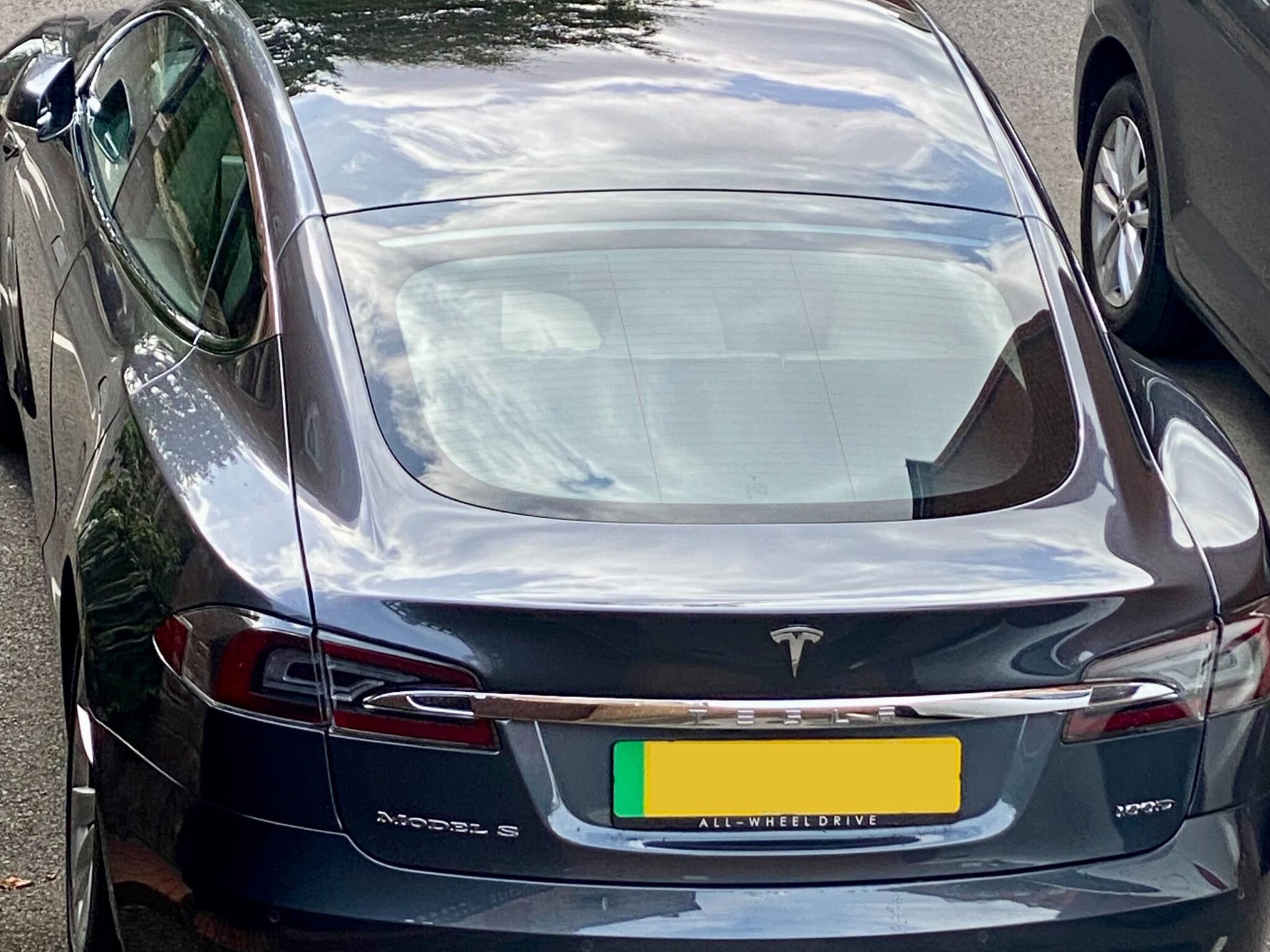 Tesla Model S 2019 electric car owner review - Electric Road