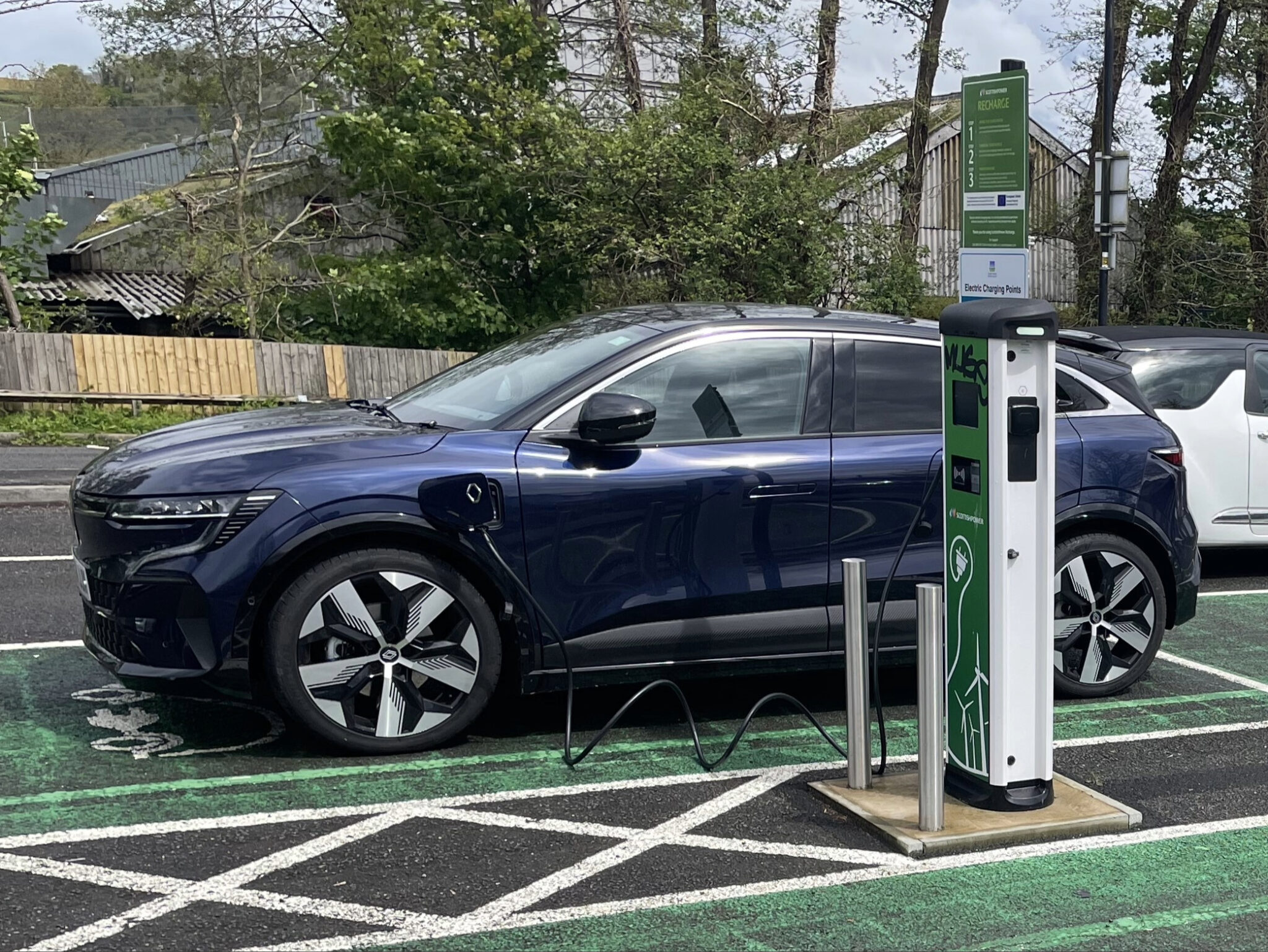 Renault Megane E-Tech 2024 electric car owner review - Electric Road