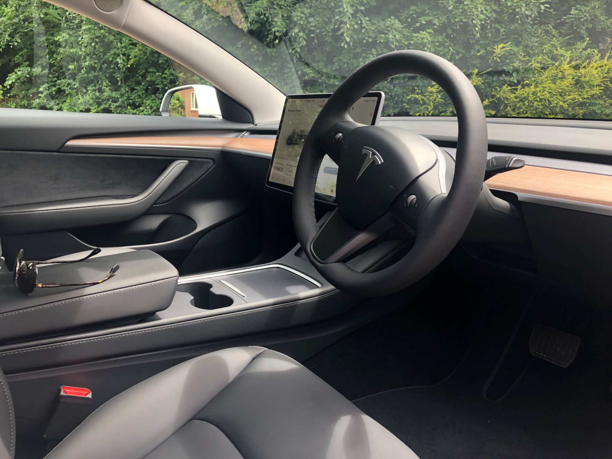 Tesla Model 3 2021 electric car owner review - Electric Road